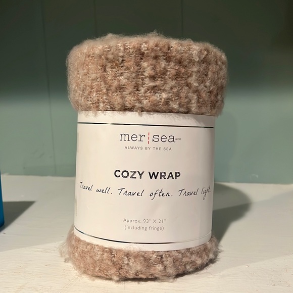 Mer Sea | Accessories | Mer Sea Cozy Wrap Great For Travel Or Any Day ...